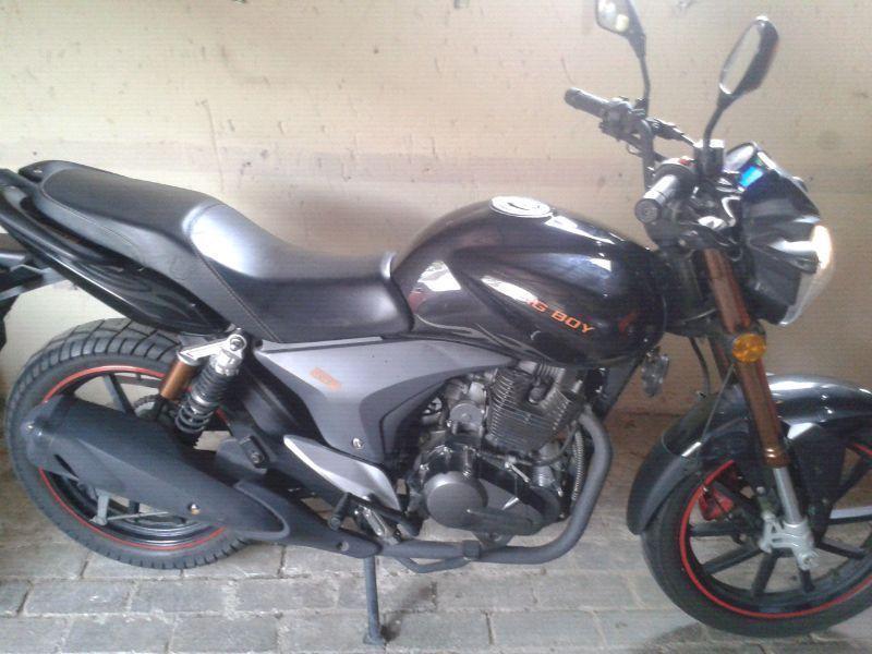 Big Boy 200 Brick7 Motorcycle Big Boy 200 Brick7 Motorcycle